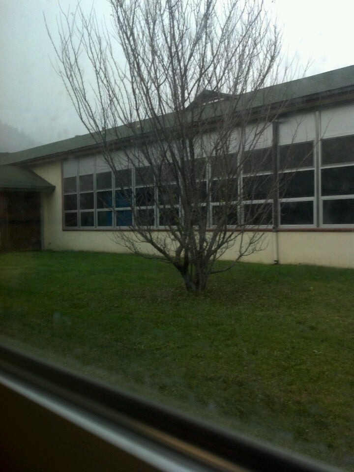 Hoopa Valley High School, 11400 State Highway 96, Hoopa, CA, Schools ...