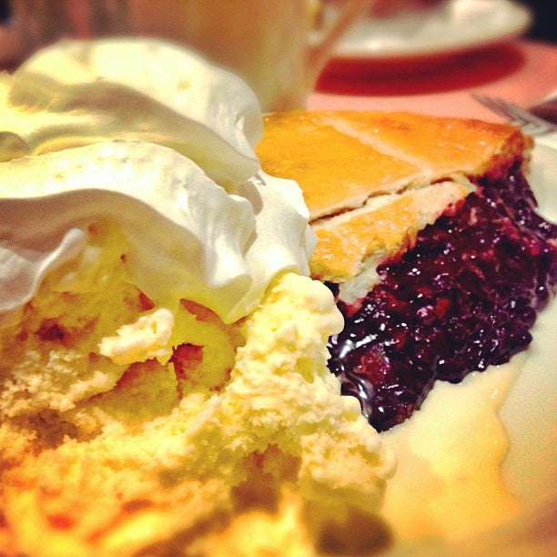 Flames Coffee Shop Winchester, 449 S Winchester Blvd, San Jose, CA ...