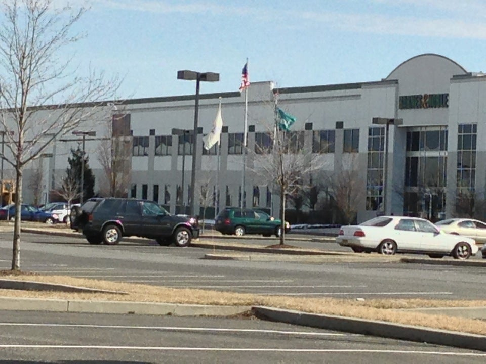 Barnes & Noble Booksellers, 1 Barnes and Noble Way, Monroe Twp, NJ ...