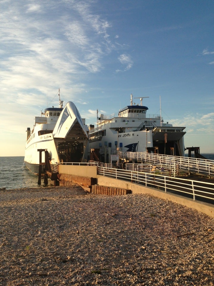 Cross Sound Ferry, 41270 Main Rd Orient Point Ferry Dock, Orient, NY ...