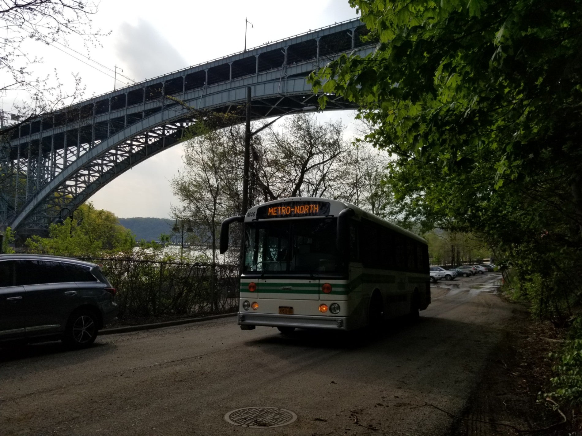 Mta Mabstoa Bus Bx10 / Bx20 / Express Bus in Spuyten Duyvil, Kappock St ...