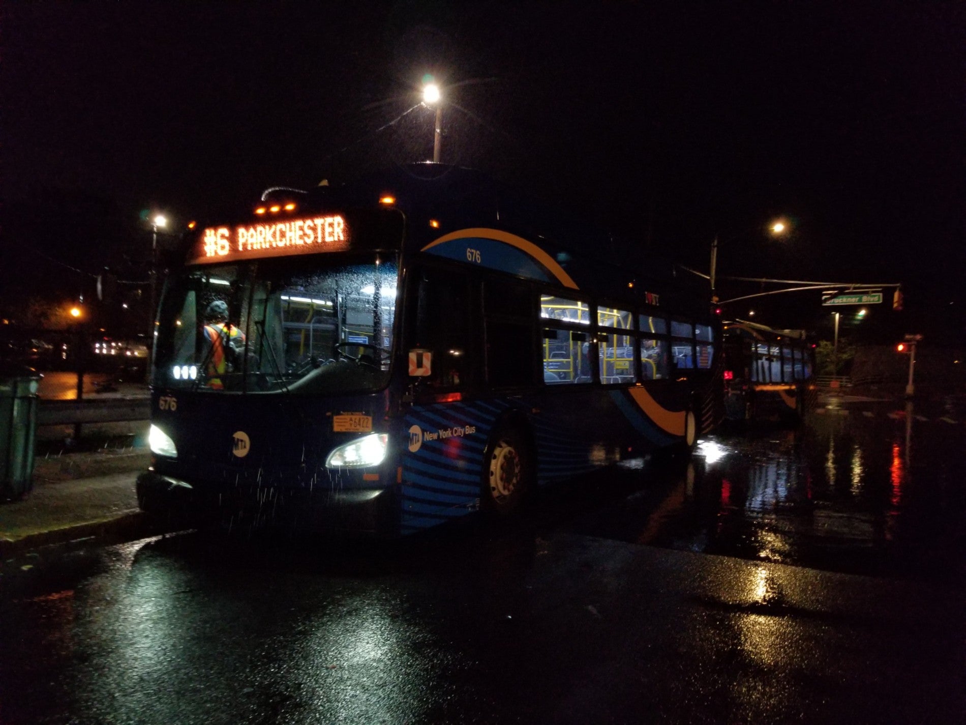 MTA New York City Bus/Bus Company/Bee Line Bus Stop - Bx5/Bx12/Bx12 ...