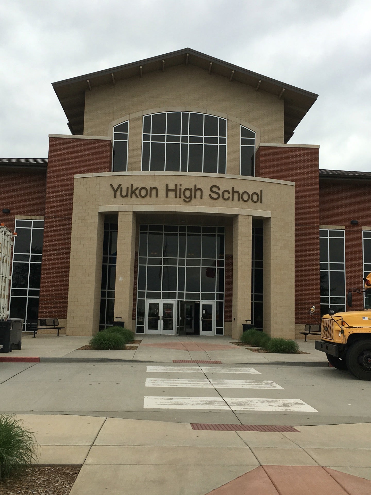 Yukon High School, 1777 S Yukon Pkwy, Yukon, OK, Schools - MapQuest