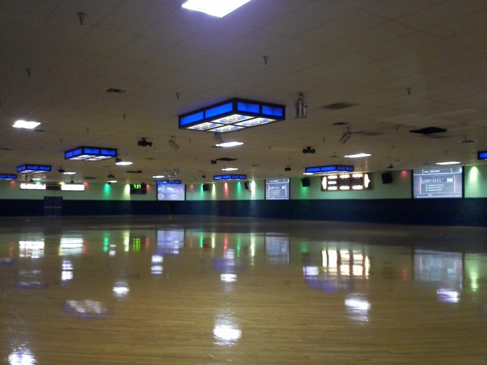 Pattison's West Family Skate Center, 34222 Pacific Hwy S, Federal Way ...