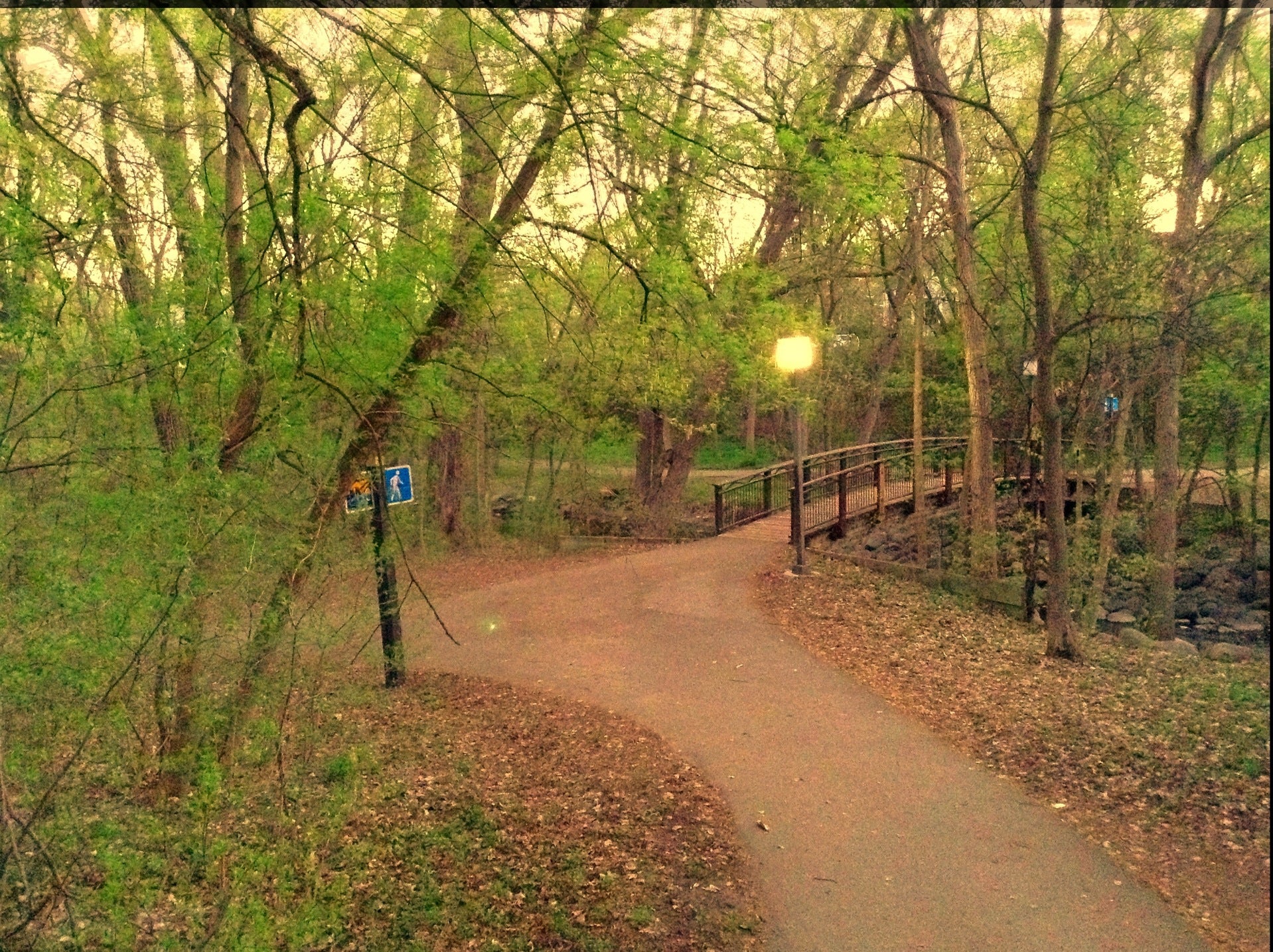 Mississippi Gorge Regional Park, E River Pkwy, Minneapolis, MN - MapQuest