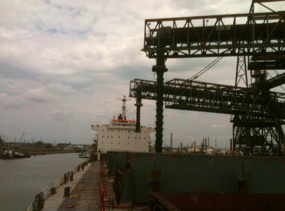 Valero Port Arthur Refinery, 1801 Gulfway Dr, Port Arthur, TX, Bars ...