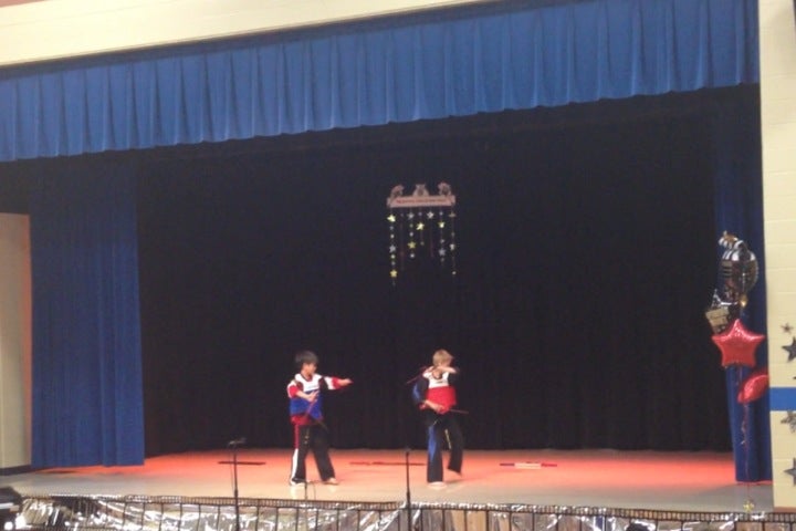 Oak View Elementary School, 13123 Coldwater Rd, Fort Wayne, IN - MapQuest