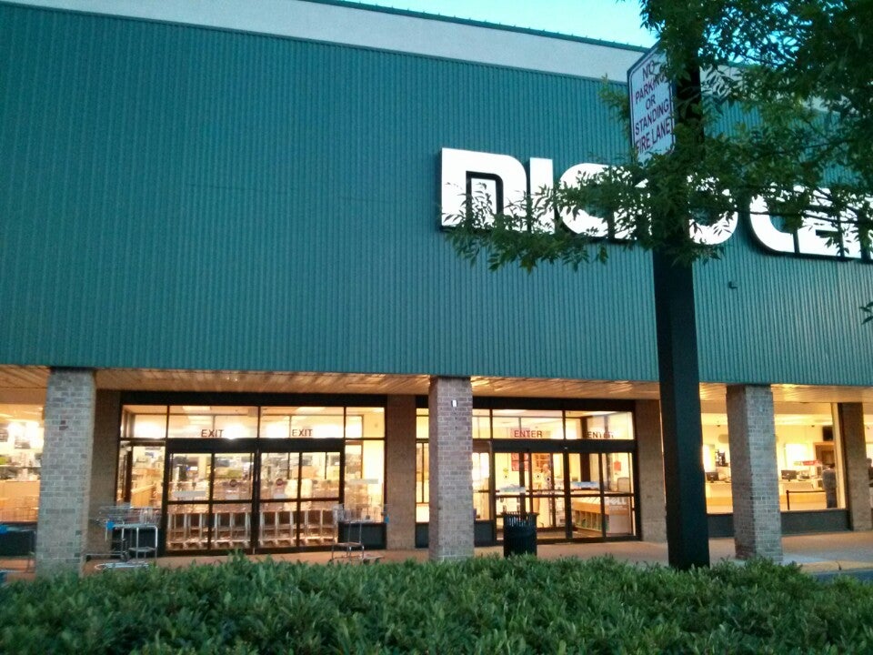 Micro Center, 3089 Nutley St, Fairfax, VA, Electronic Retailing - MapQuest