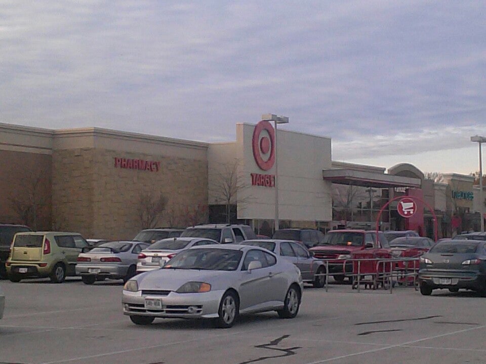 Target, 1250 W Sunset Dr, Waukesha, WI, Department Stores - MapQuest