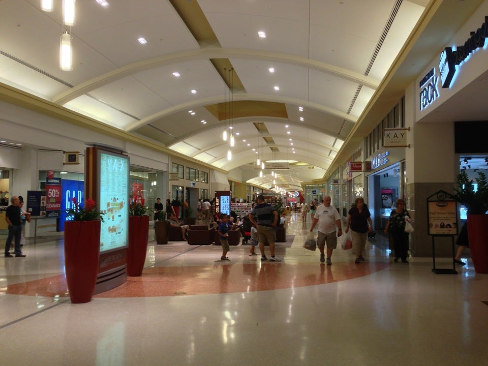 Bergen Town Center, 1 Bergen Town Ctr, Paramus, NJ, Shopping Centers ...