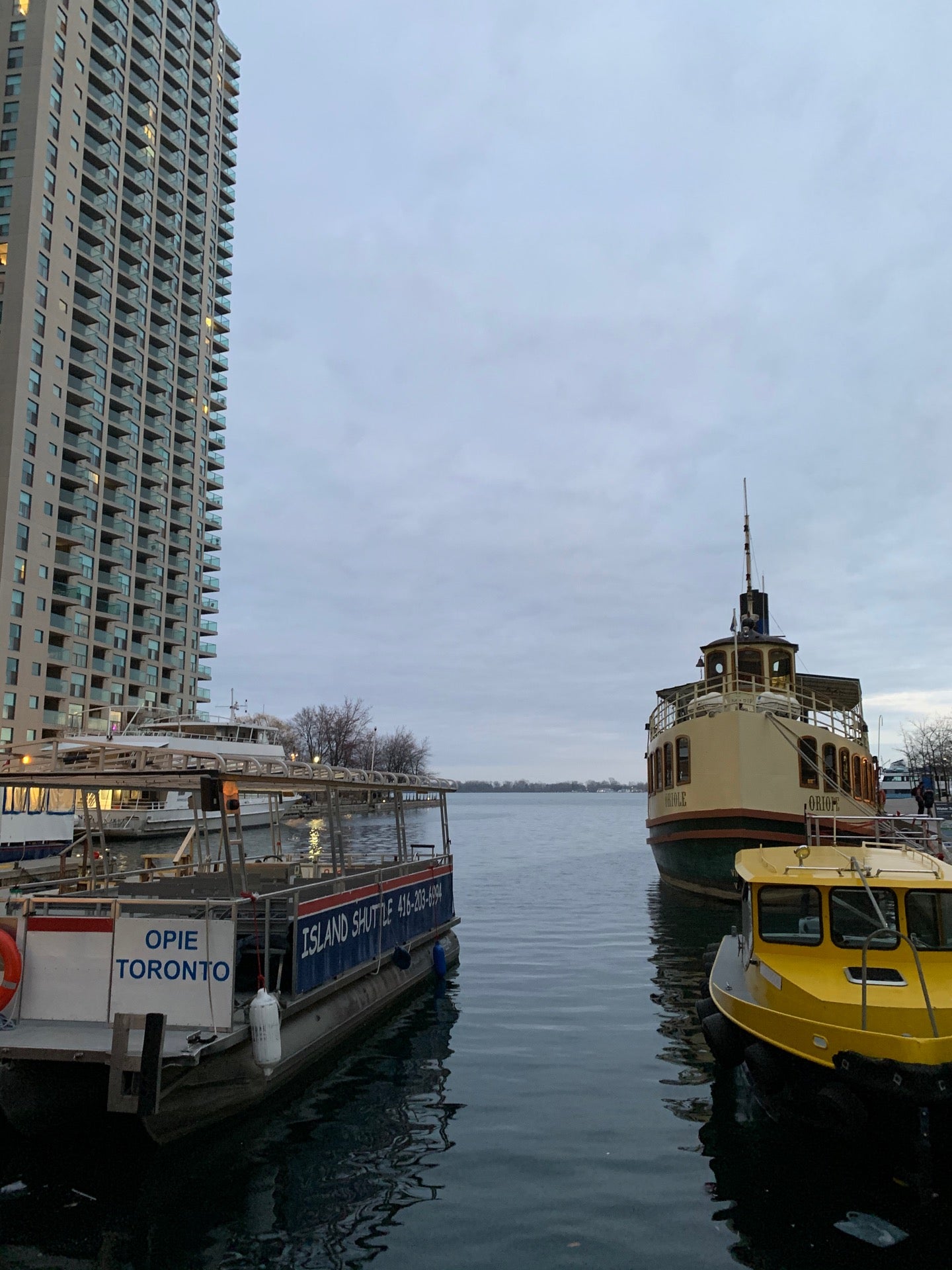 Toronto Lakefront Marina, 205 Queen St W, Toronto, ON - MapQuest