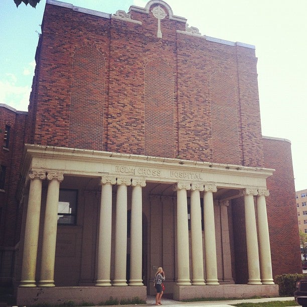 Holy Cross Eye Surgery Centre, 2210 2 St SW, Calgary, AB - MapQuest