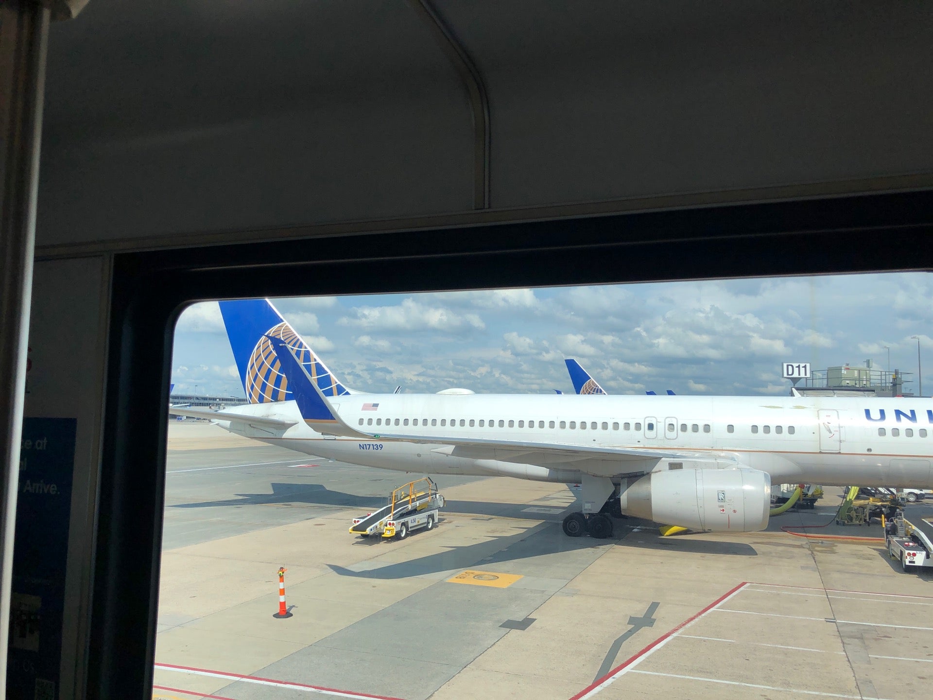 Shuttle to Main Terminal & A Gates, Dulles, VA - MapQuest