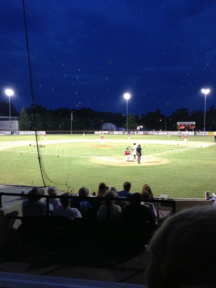 Pat Thomas Stadium, 1308 N 14th St, Leesburg, FL, Sports Facilities ...