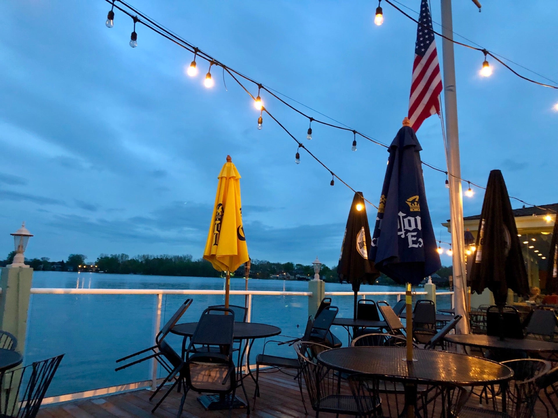 The Beach Tiki Bar & Boil, 142 E Walled Lake Dr, Walled Lake, MI ...