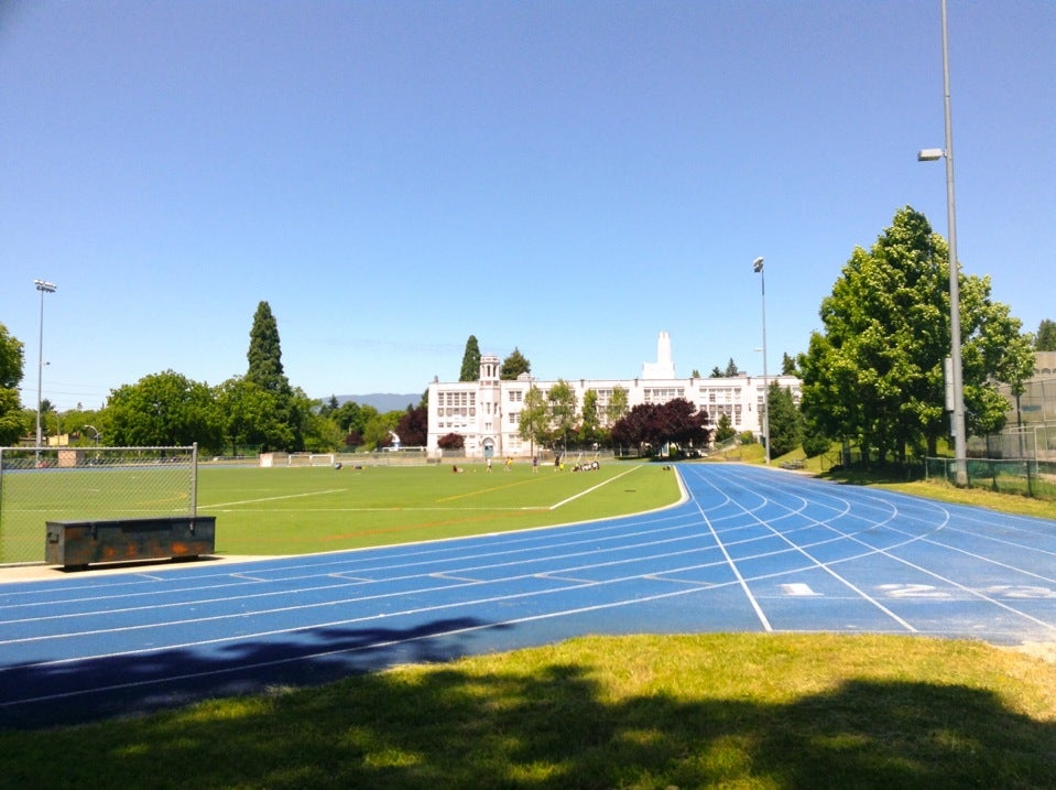 Point Grey Secondary School, 5350 East Blvd, Vancouver, BC - MapQuest