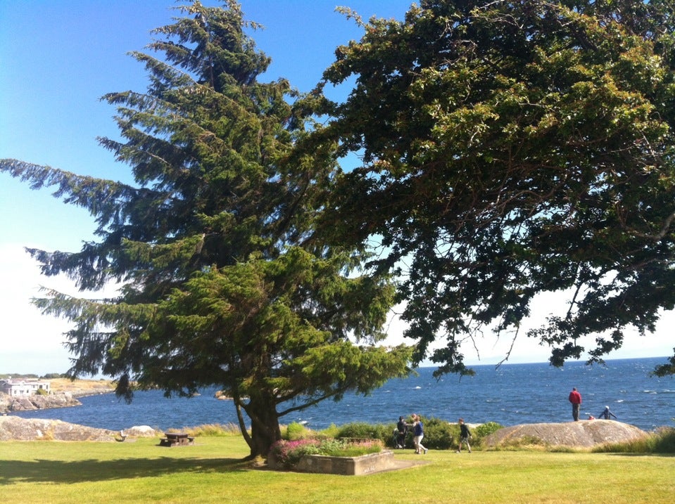 Saxe Point Park, 340 Fraser St, Esquimalt, BC - MapQuest