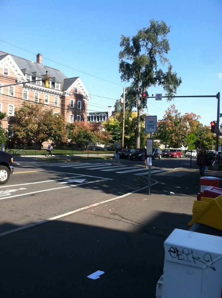 PVTA Bus Stop - Smith College, ELM St, Northampton, MA, Bus Lines ...