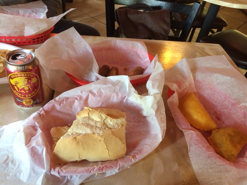 Ricky Bakery II, 3115 SW 22nd St, Miami, FL, Bakers Cake & Pie - MapQuest