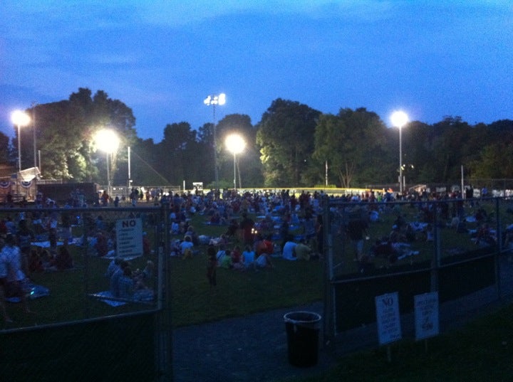 Yeonas Park, 1319 Ross Dr SW, Vienna, VA - MapQuest