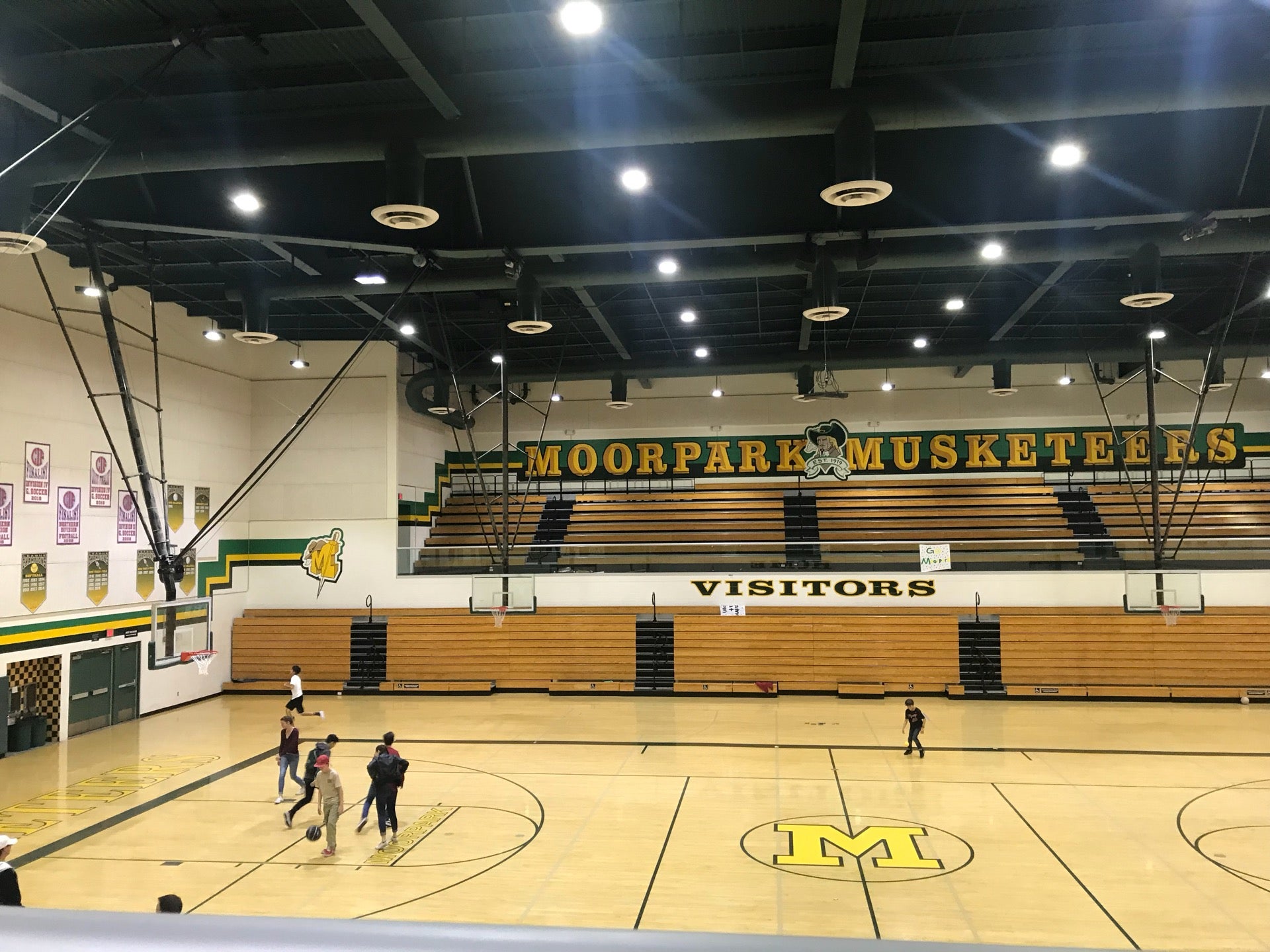 Moorpark High School, 4500 Tierra Rejada Rd, Moorpark, California ...
