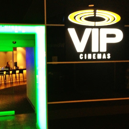 Cineplex Cinemas Coquitlam & VIP, 170 Schoolhouse St, Coquitlam ...