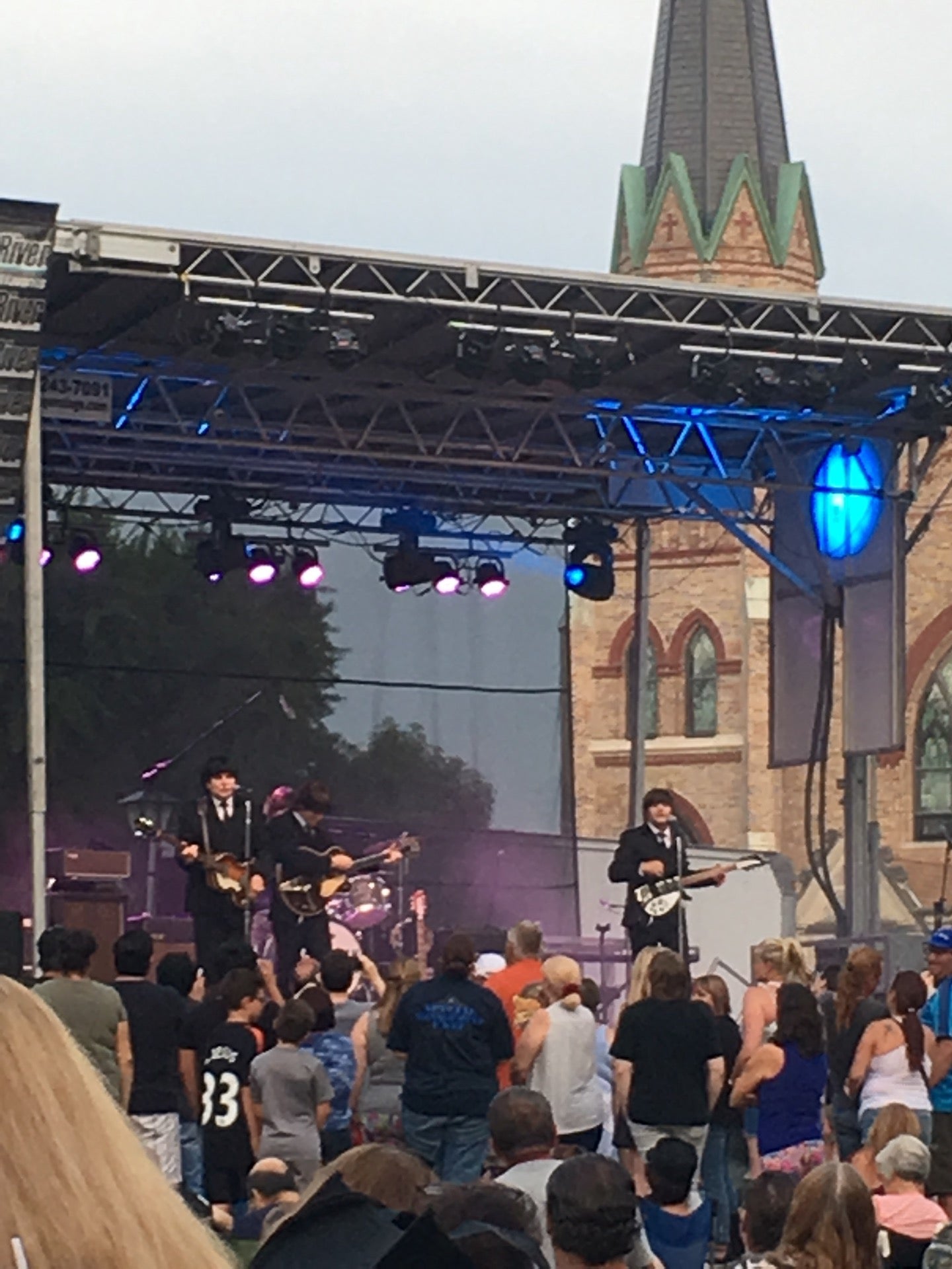 Friendship Plaza Park, W Army Trail Blvd, Addison, IL - MapQuest