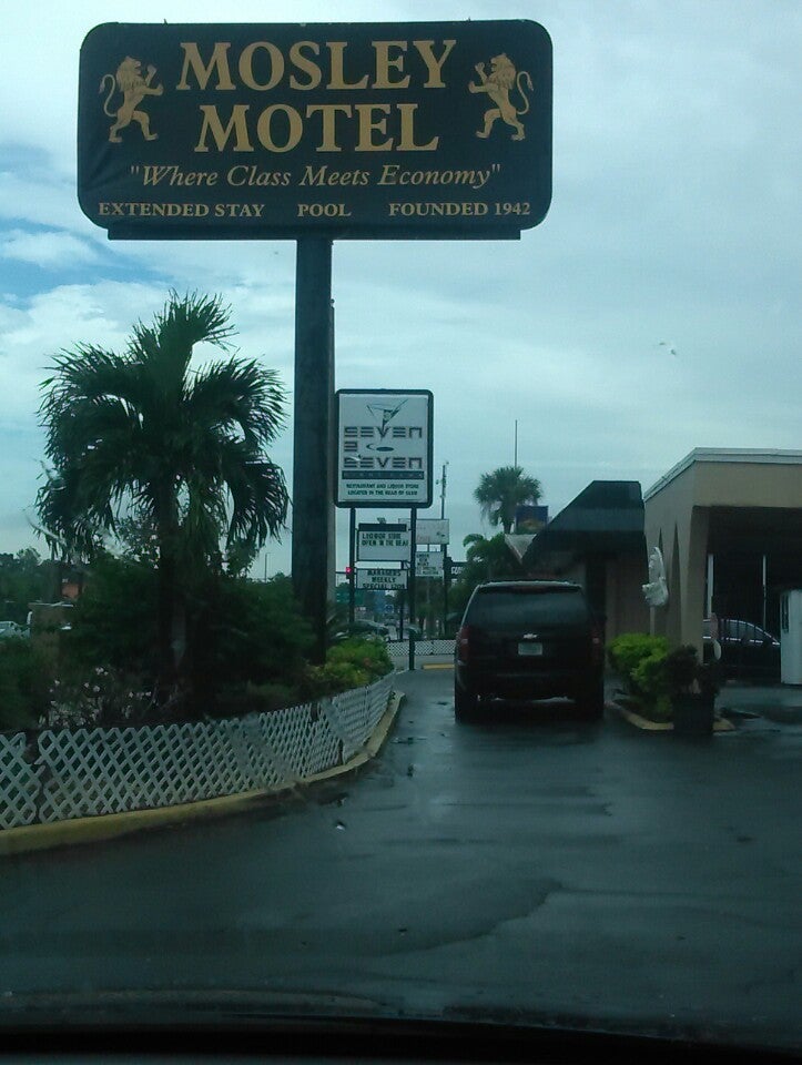 Mosley Motel, 401 34th St N, St Petersburg, FL - MapQuest