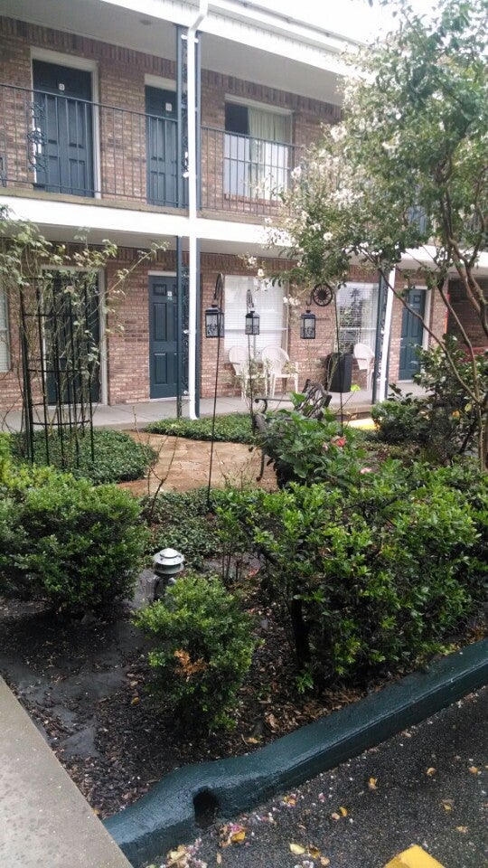 Edgewater Inn, 1936 Beach Blvd, Biloxi, MS, Inns - MapQuest