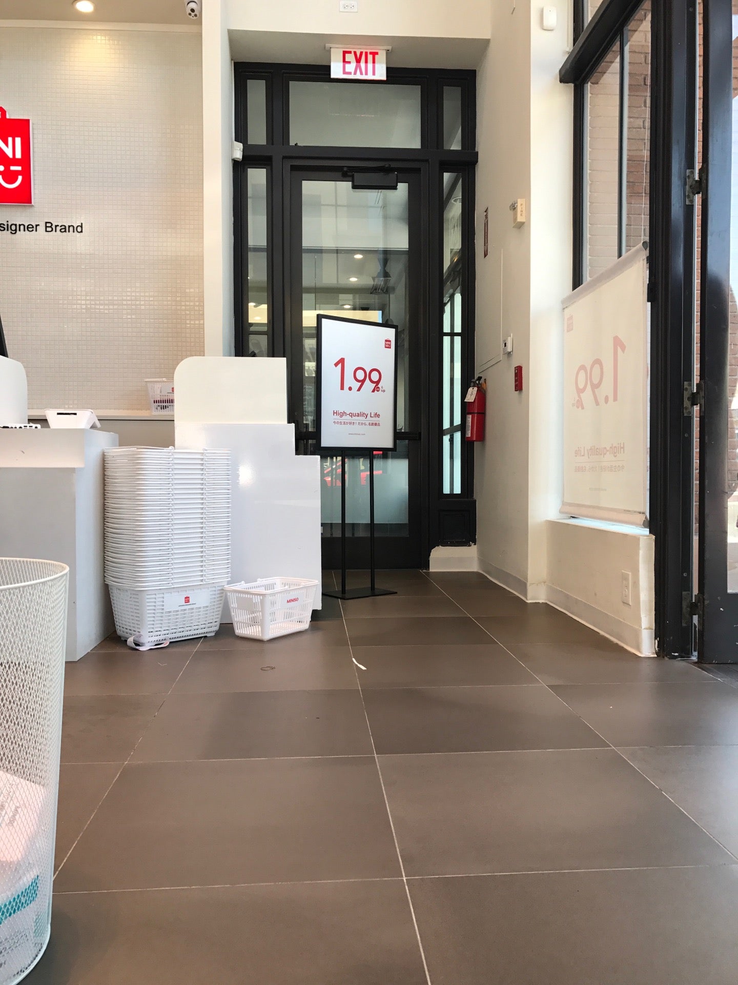 Miniso, 88 W Colorado Blvd, Pasadena, CA, Department Stores - MapQuest