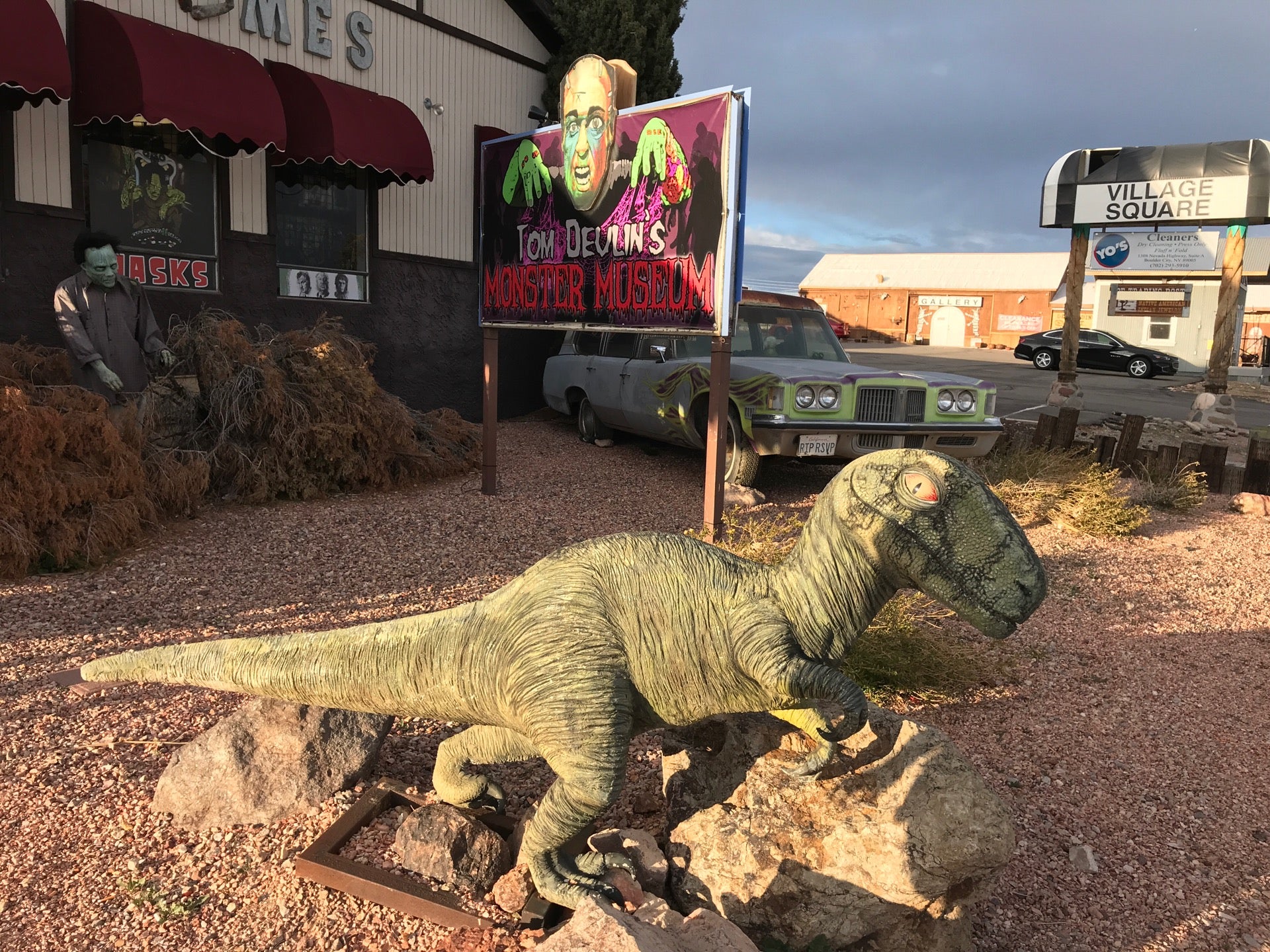 Tom Devlin's Monster Museum, 1310 Boulder City Pkwy, Boulder City, NV ...