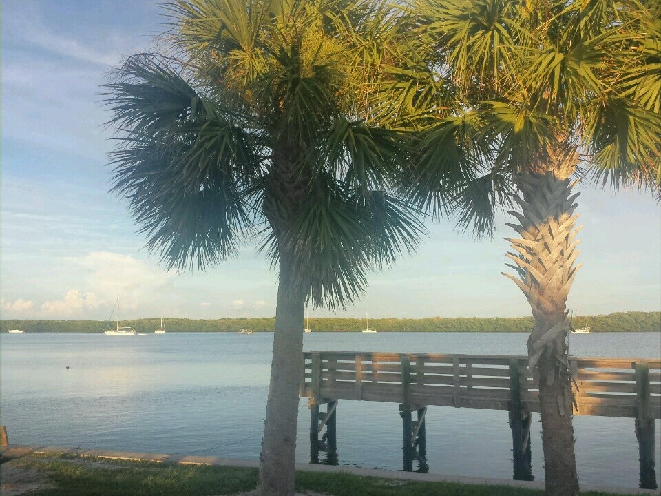 Chadwick Park, 2100 N Beach Rd, Englewood, FL - MapQuest