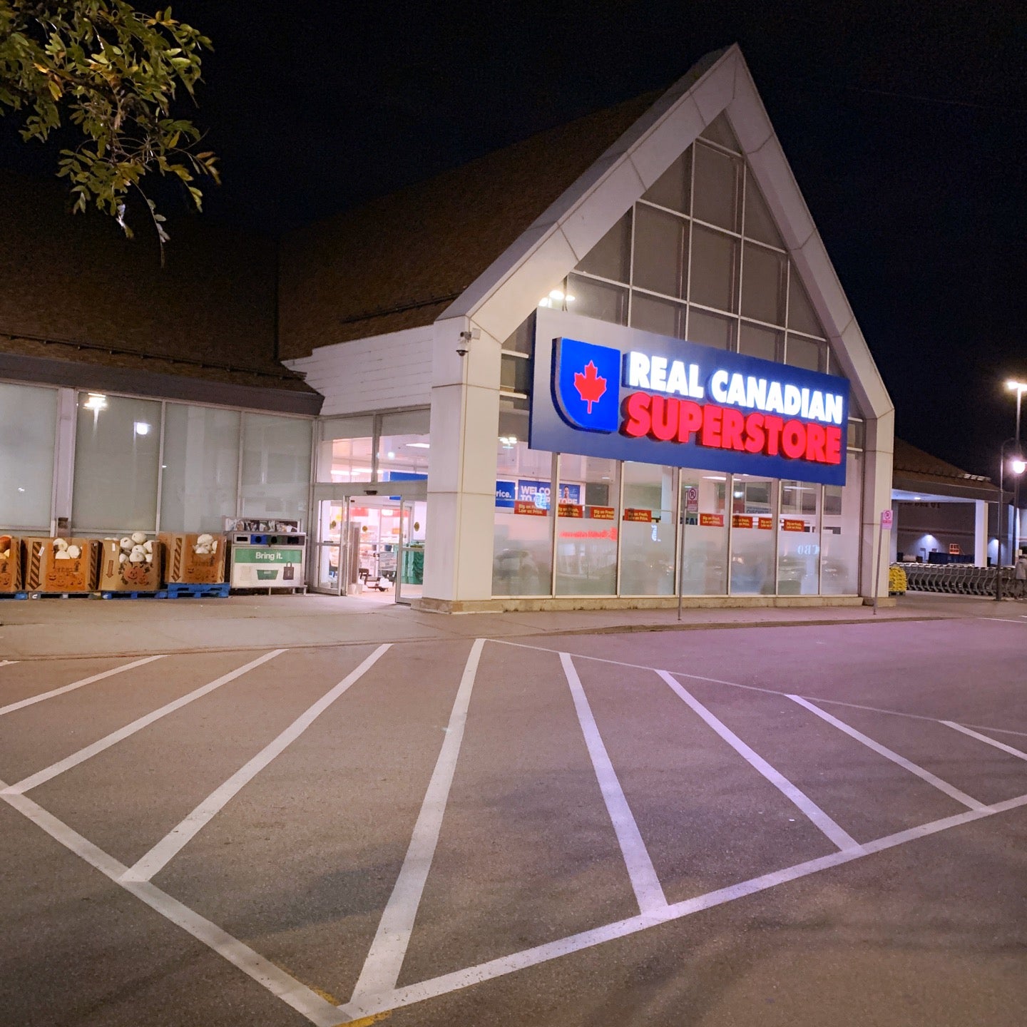 Real Canadian Superstore, 3045 Mavis Rd, Mississauga, ON - MapQuest