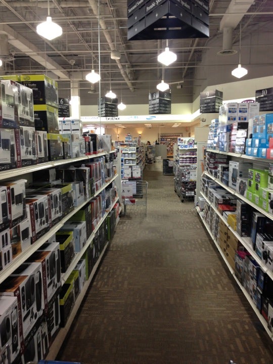 Micro Center, 3089 Nutley St, Fairfax, VA, Electronic Retailing - MapQuest