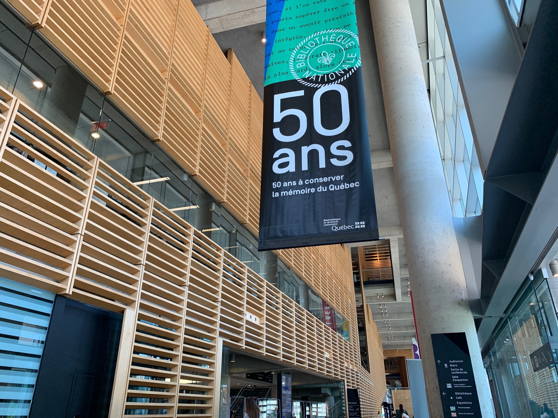 Uqam - Bibliothèque des Sciences de L'Éducation, 1205 Rue St-Denis ...