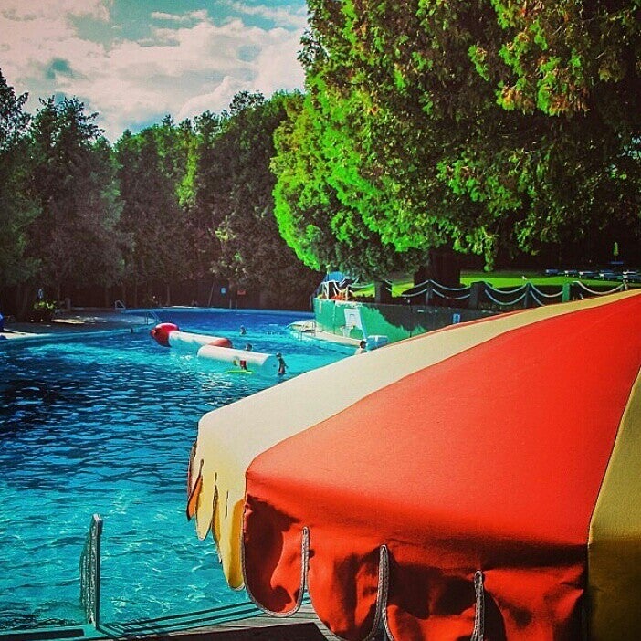 Esther Williams Swimming Pool, 286 Grand Ave, Mackinac Island, MI ...