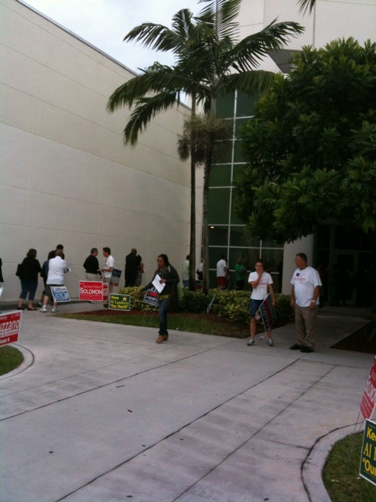 Northwest Regional Library, 3151 N University Dr, Coral Springs, FL ...