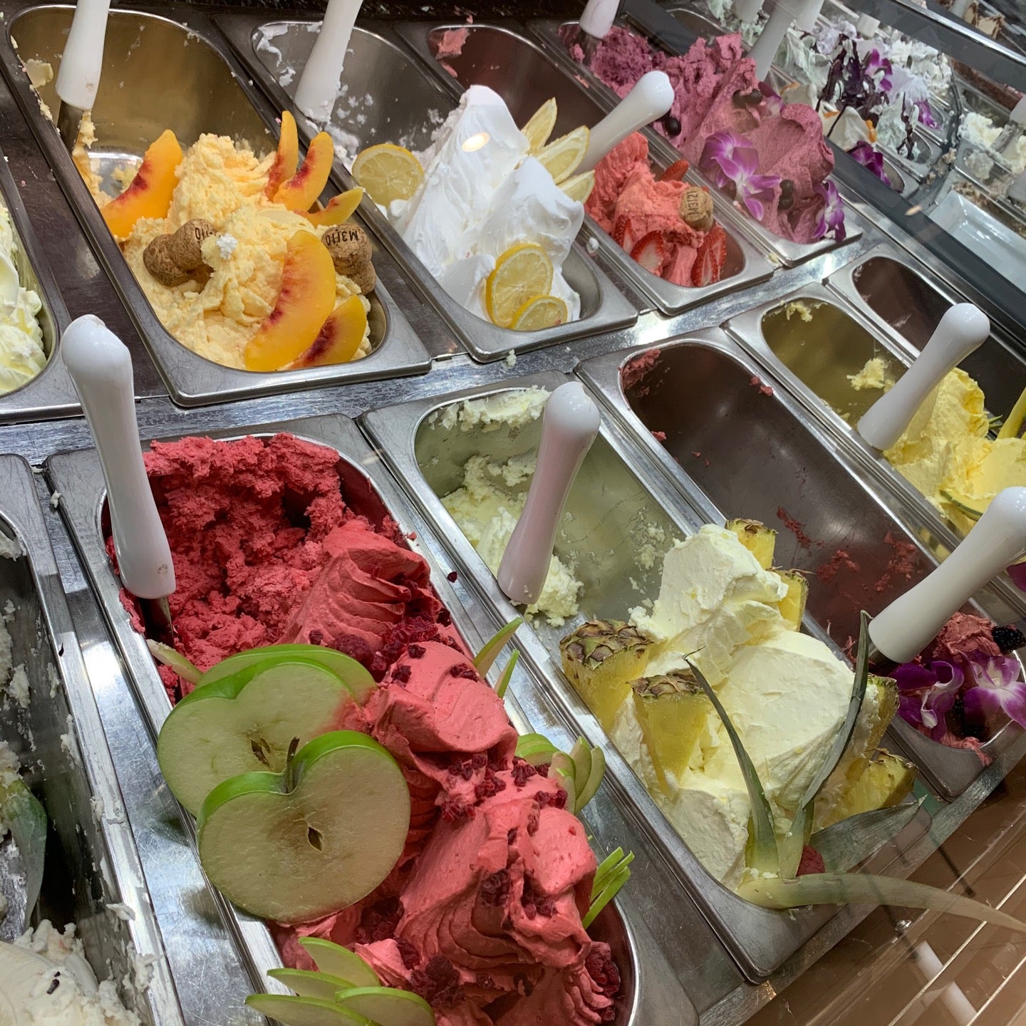 Frost Gelato Logo