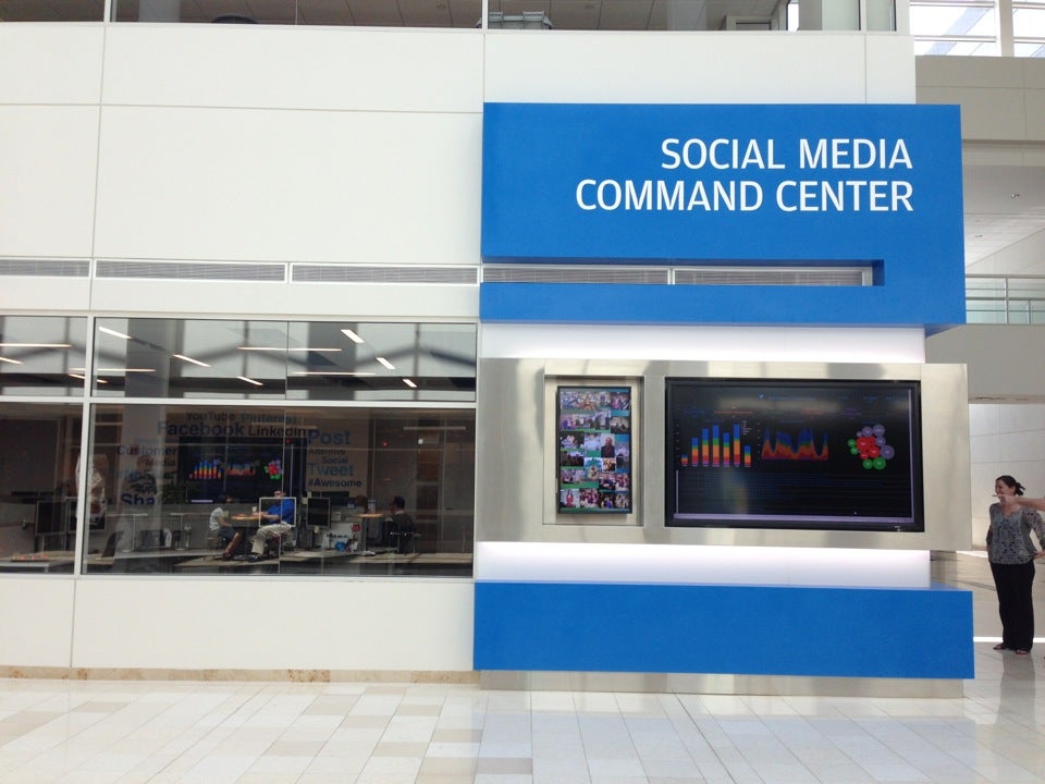 JPMorgan Chase McCoy Center (Chase Bank), 1111 Polaris Parkway ...