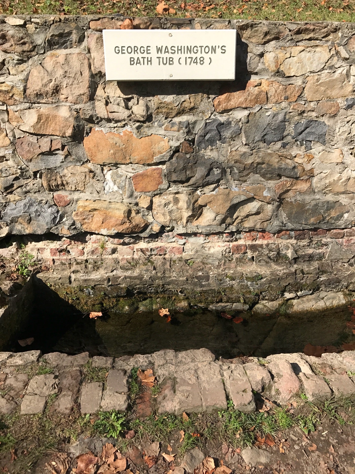 George Washington's Bathtub, Fairfax St, Berkeley Springs, WV - MapQuest