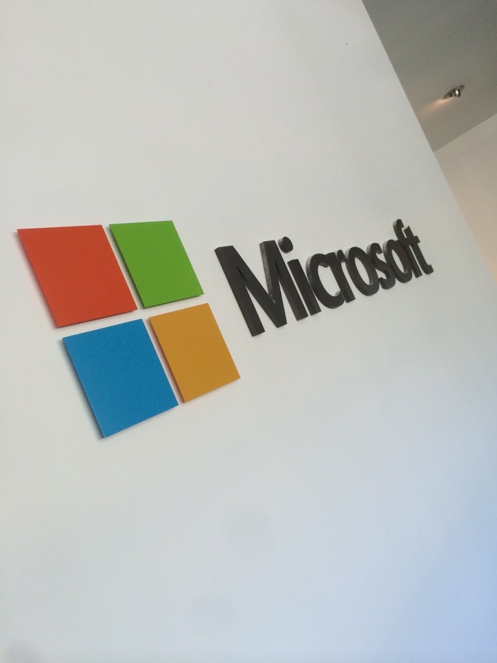 Microsoft Corporation, 1 Microsoft Way, Redmond, WA, Office & Desk ...