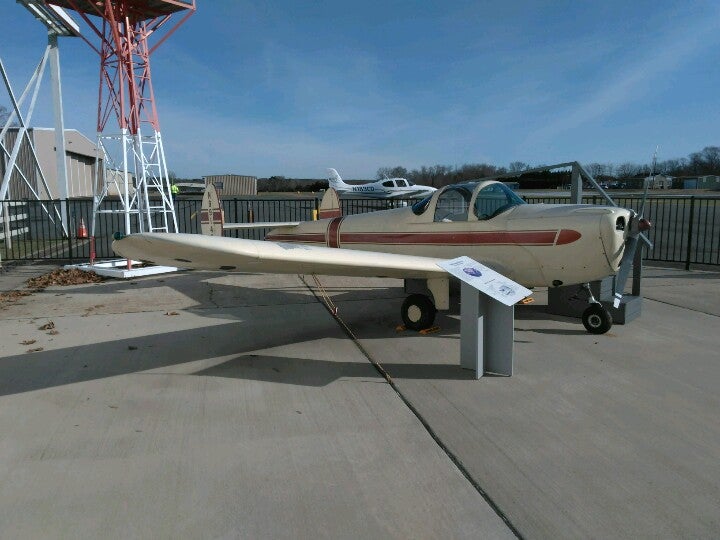 Shannon Air Museum, 3380 Shannon Airport Cir, Fredericksburg, VA ...