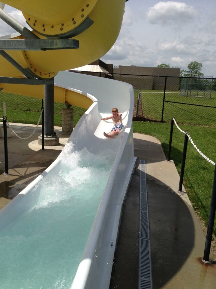 Oregon Trail Pool, 1750 W Dennis Ave, Olathe, KS, Swimming Pools Public ...