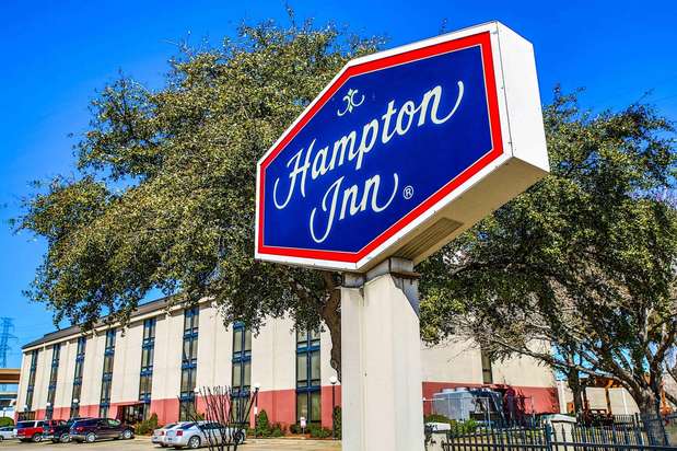 Hampton Inn Dallas-North-I-35E At Walnut Hill, 11069 Composite Dr ...