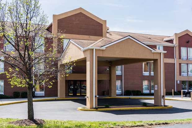 Comfort Inn at Joint Base Andrews, 7979 Malcolm Rd, Clinton, MD, Hotels ...