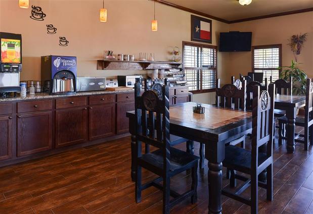 Jourdanton, TX Map & Directions - MapQuest