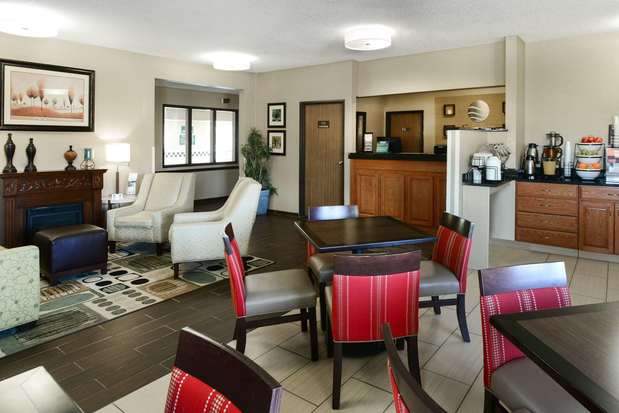 Camp Point, IL Map & Directions - MapQuest