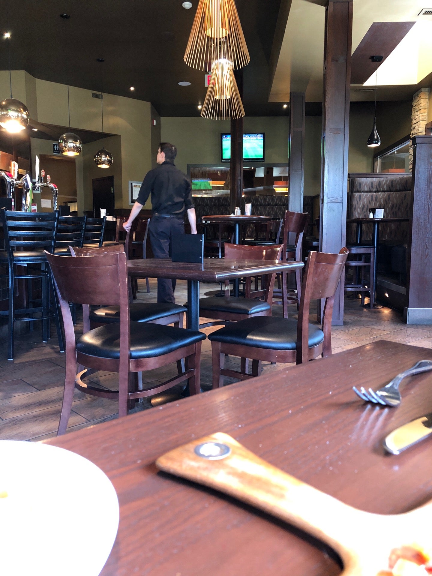 TONY ROMA'S, 3010 23 St NE, Calgary, AB - MapQuest