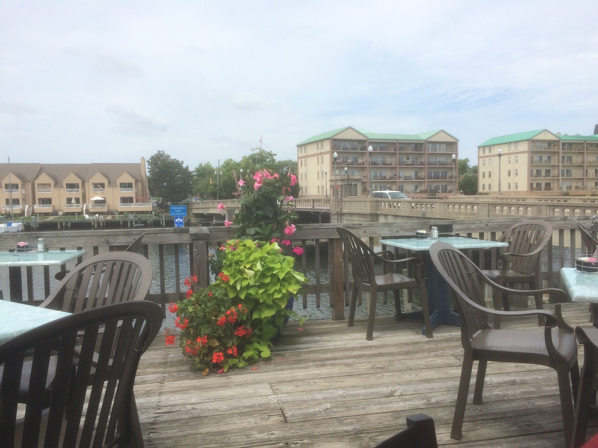 Portside Seafood Restaurant, 201 Trenton St, Cambridge, MD, Family ...