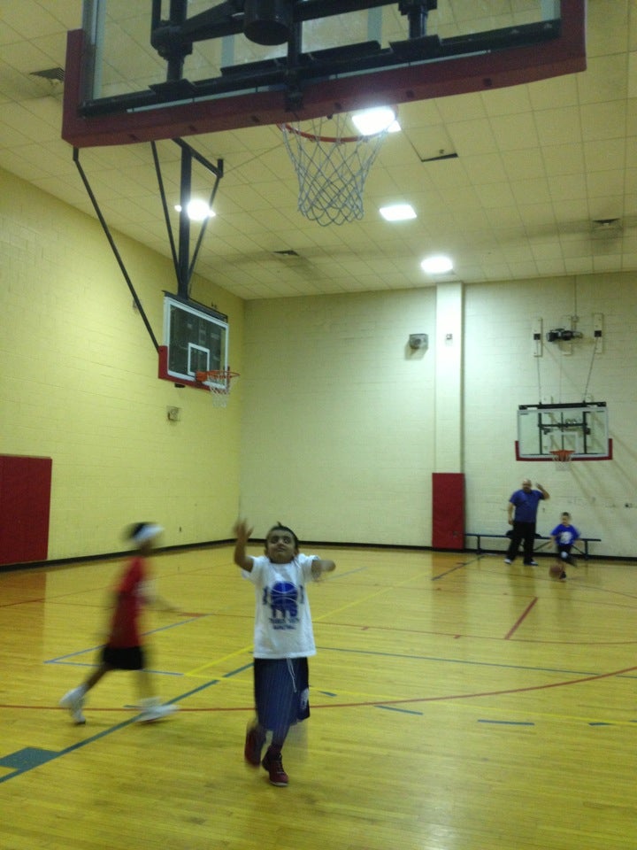 Richard Rodda Community Center, 250 Colonial Ct, Teaneck, NJ ...